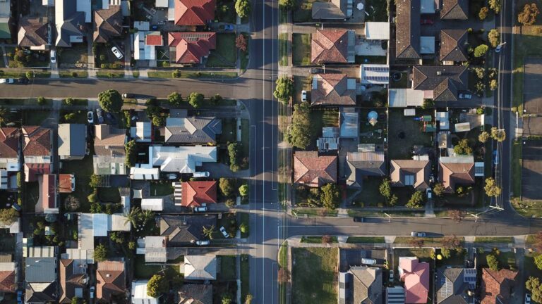 Essential Guidelines for a Safer Neighborhood – Build Strong Community